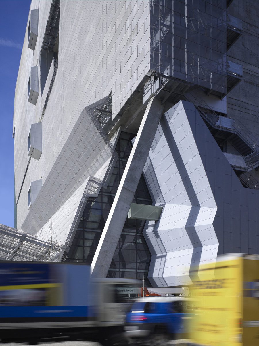 Architecture behind the Federal Building in San Francisco